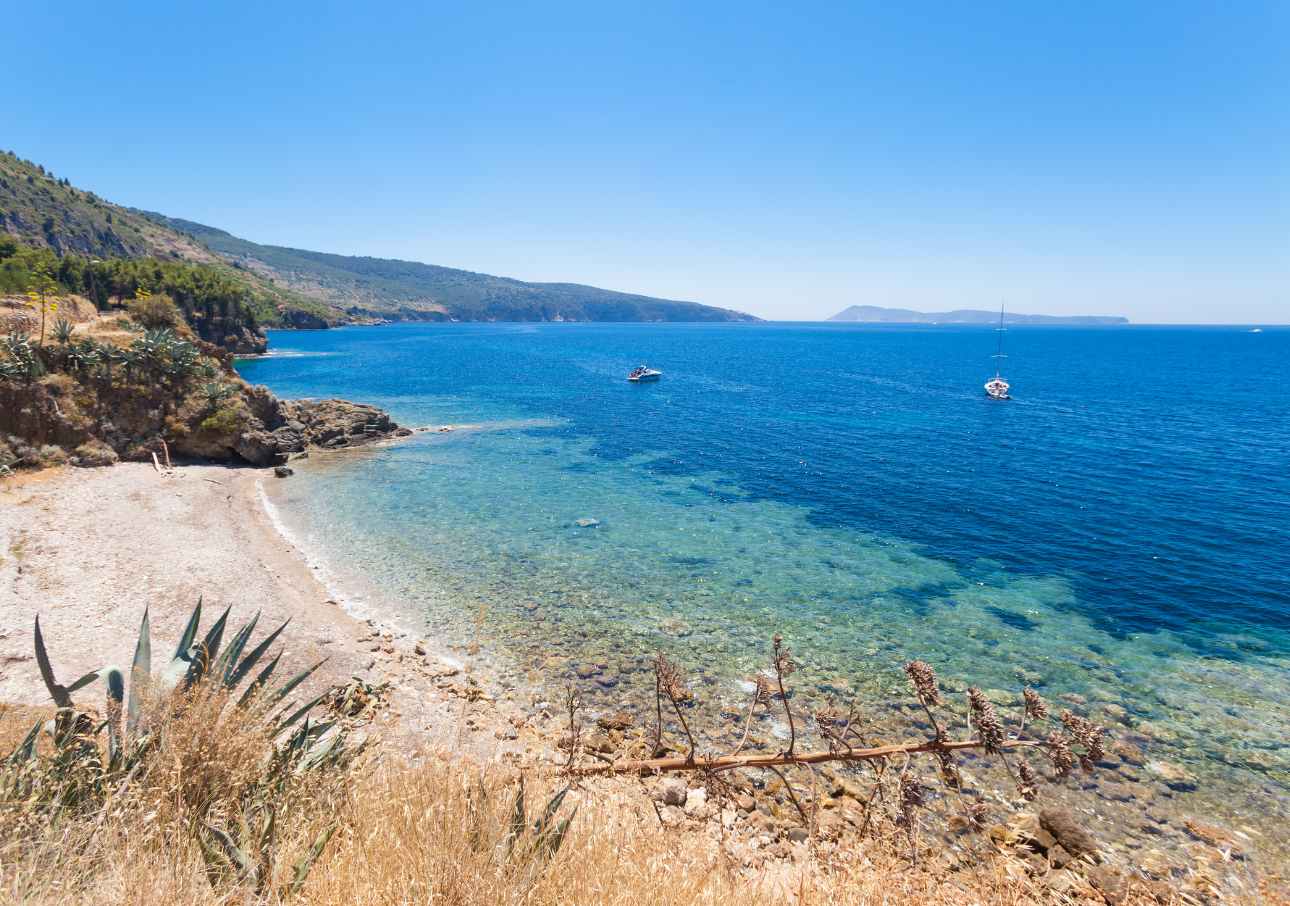 Vis Island Day Trip From Split: One Day in Vis Itinerary - The Amazing ...