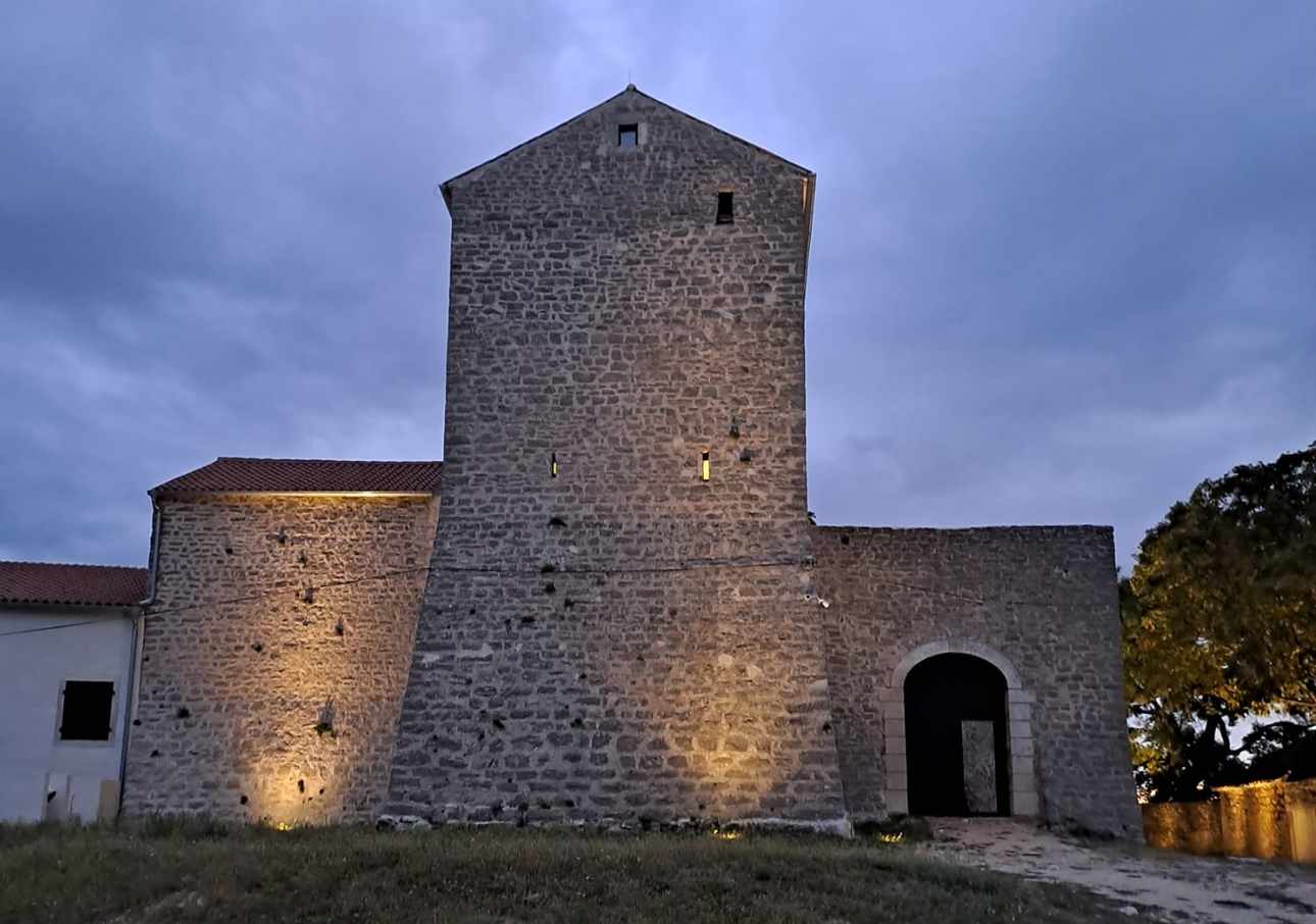 Complete Travel Guide To Benkovac, Croatia's Abandoned Town - The ...